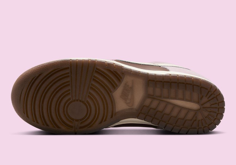 Nike Dunk Low "Neapolitan" HM0987-200 | SneakerNews.com