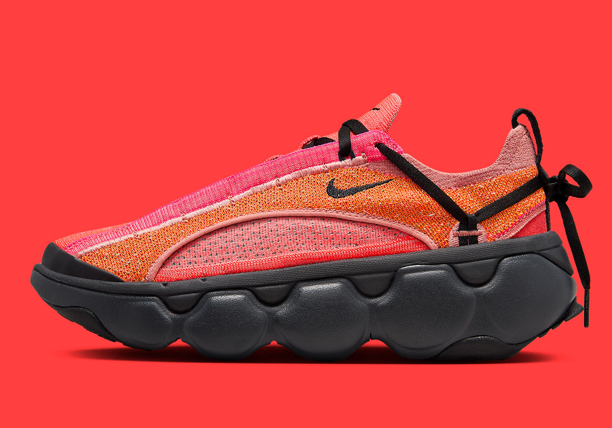 Nike Flyknit Bloom "Bright Crimson/Black" FD2149-600 | SneakerNews.com