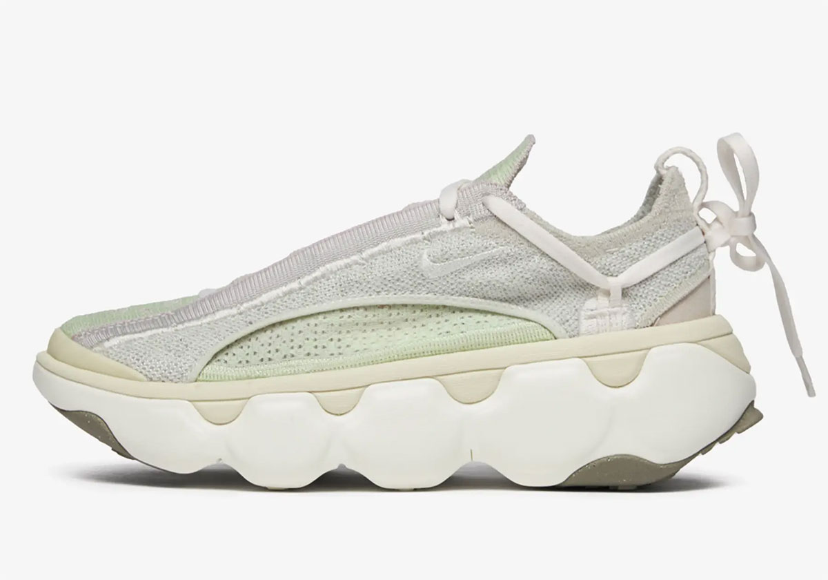 Nike Flyknit Bloom "Light Bone" FD2149-002 | SneakerNews.com