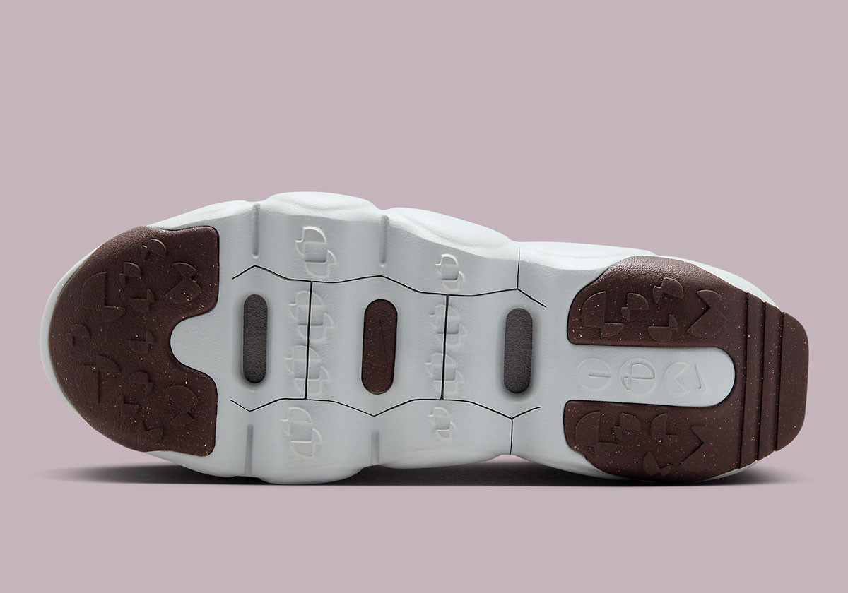 Nike Flyknit Bloom "Taupe Grey/Black/Wolf Grey/Particle Grey" FD2149 ...