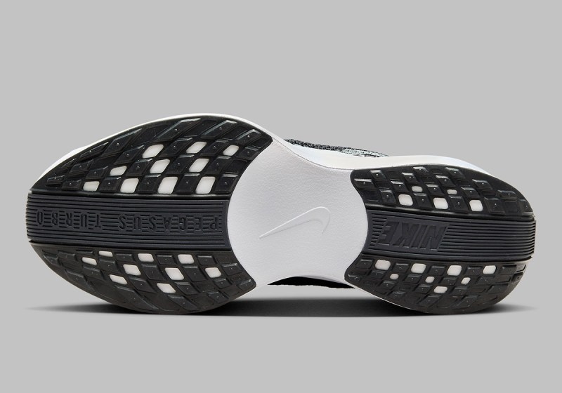 Nike Pegasus Plus 2024 Release Date | SneakerNews.com