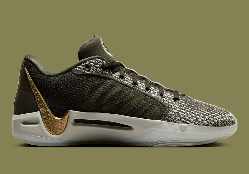 Nike Sabrina 1 "Dedication" Cargo Khaki/Metallic Gold | SneakerNews.com