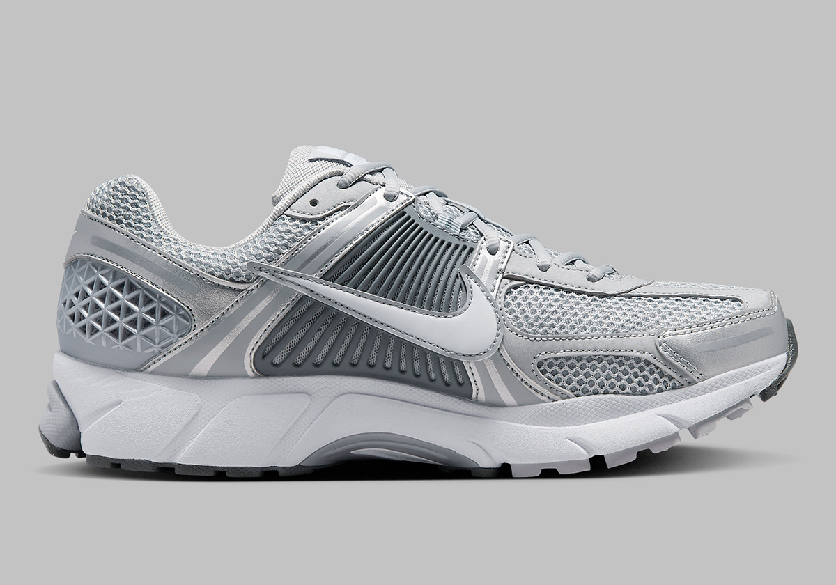 Nike Zoom Vomero 5 "Wolf Grey/Cool Grey/Metallic Silver" FJ4151-003 ...