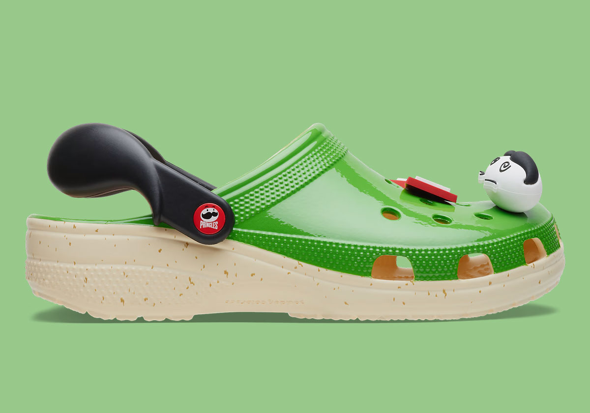 Pringles Crocs Clog Release Date | SneakerNews.com