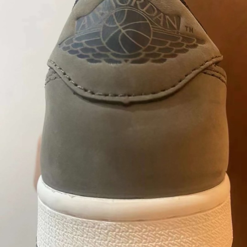 Air Jordan 1 Low OG "Mocha" CZ0790-102 | SneakerNews.com