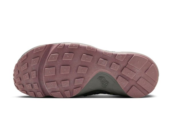 Nike Air Footscape Woven "The One Line" | SneakerNews.com