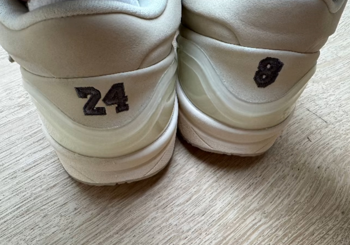 Nike Kobe 4 "Job's Not Finished" | SneakerNews.com