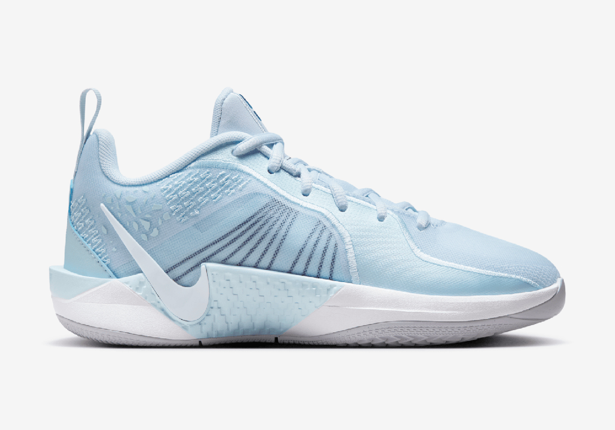 Nike Sabrina 2 "Conductor" FQ2174-002 | SneakerNews.com