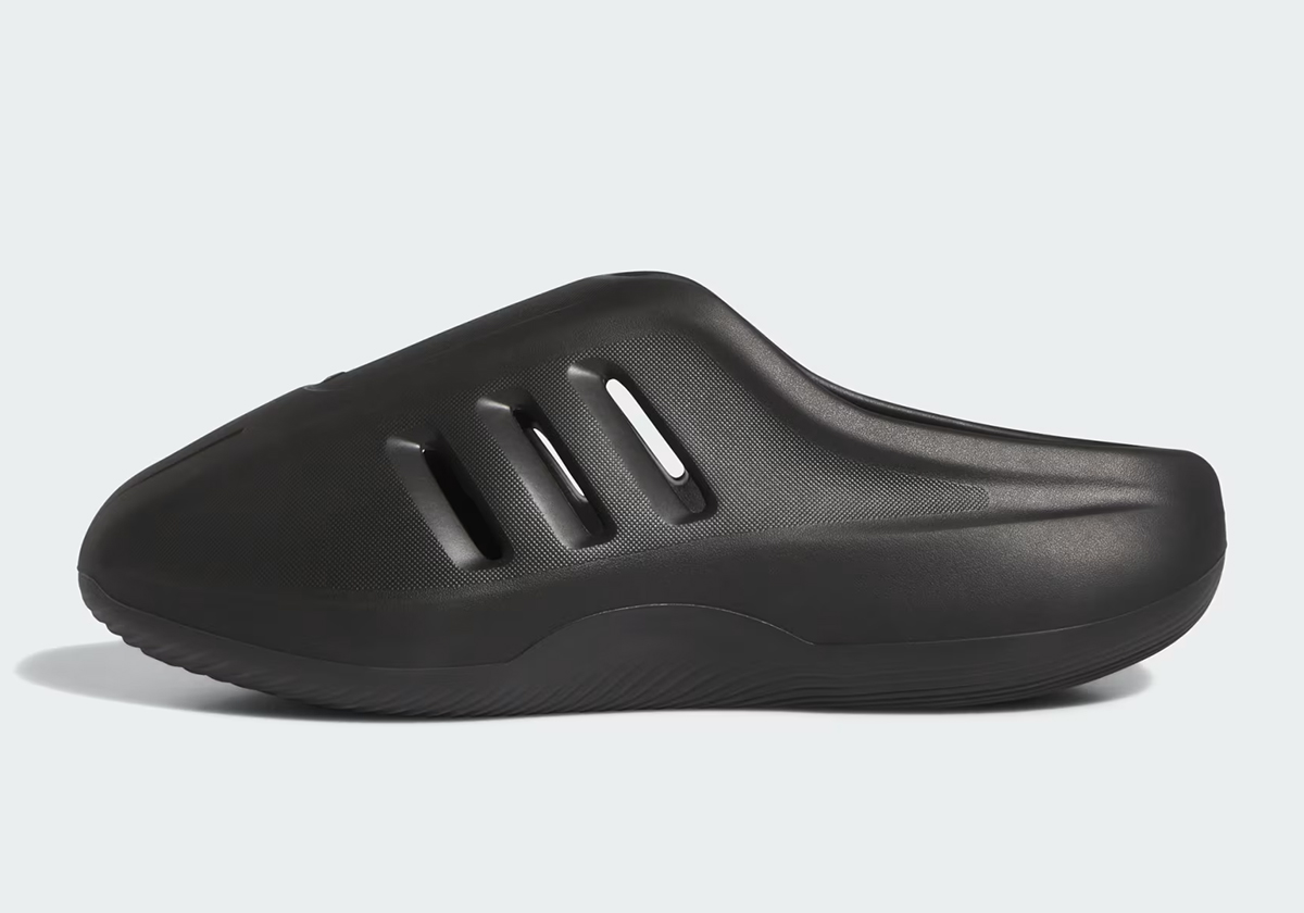 adidas adiFOM IIINFINITY Mule Slides "Core Black" IG6969 | SneakerNews.com