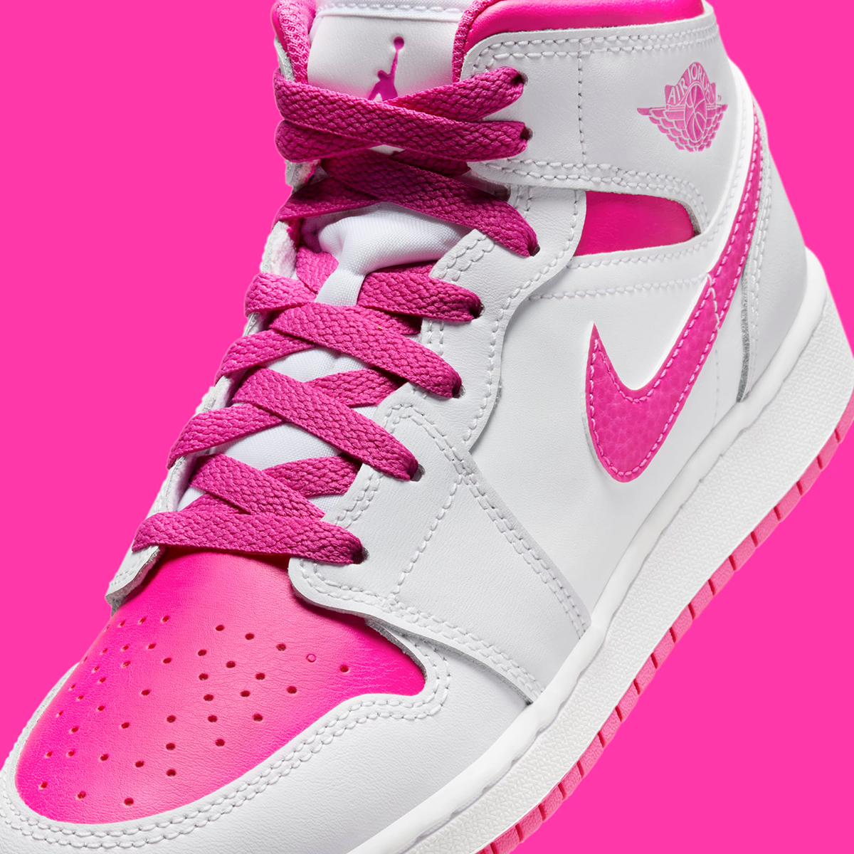 Air Jordan 1 Mid GS "Iris Whisper/Fire Pink" FD8780-500 | SneakerNews.com