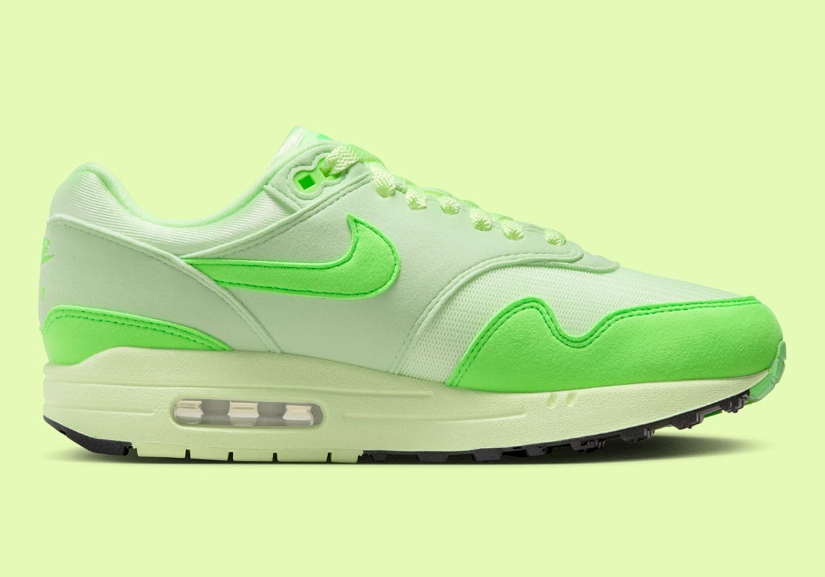 Nike Air Max 1 "Grinch" HJ7329-376 | SneakerNews.com