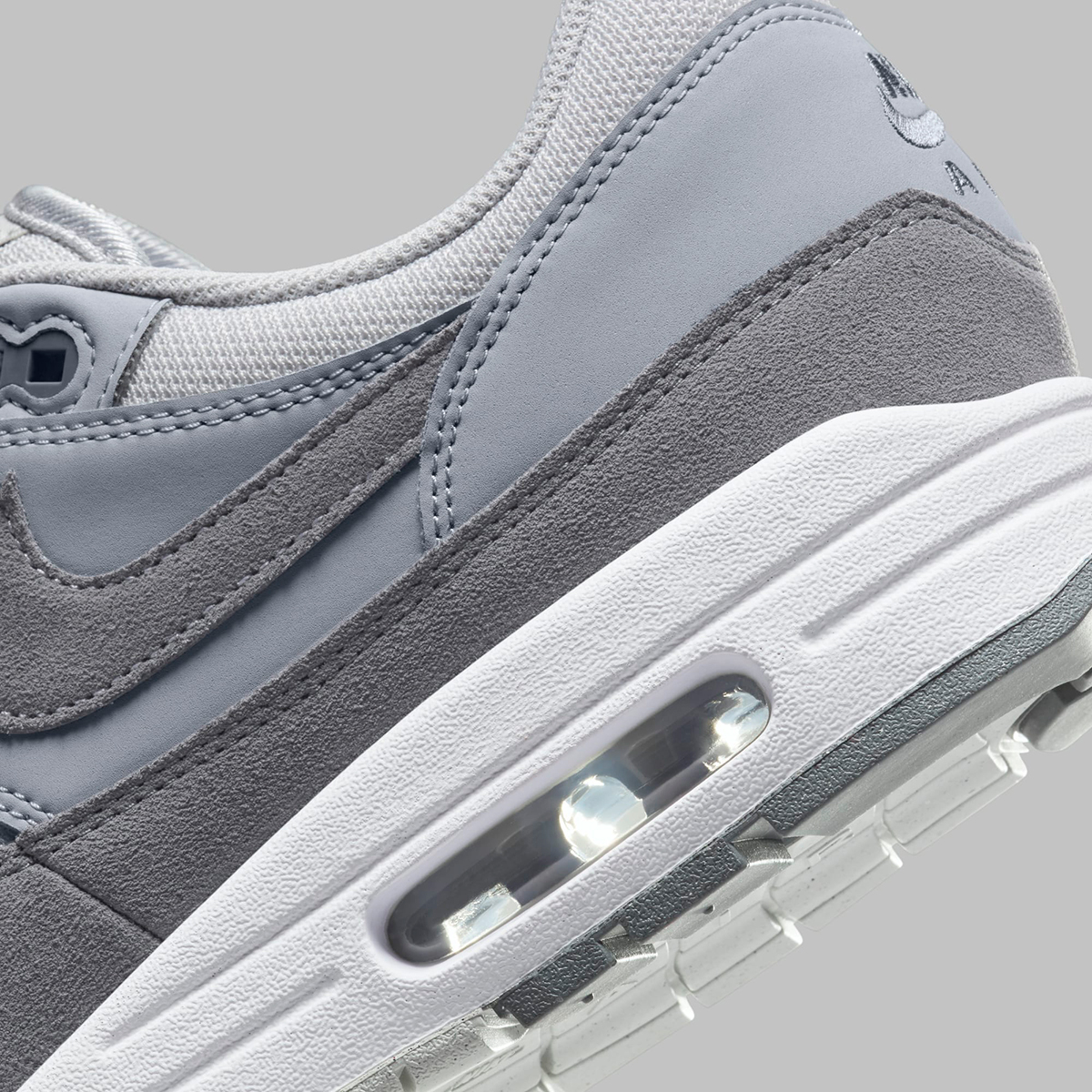 Nike Air Max 1 "Wolf Grey/Photon Dust" HM9936-001 | SneakerNews.com
