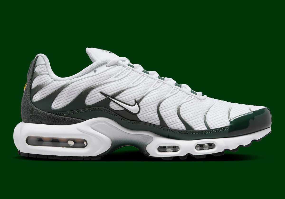 Nike Air Max Plus "Notebook Scribbles" FV6057-100 | SneakerNews.com