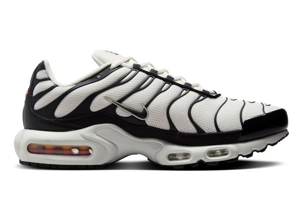 Nike Air Max Plus "Panda" FV6264-001 | SneakerNews.com