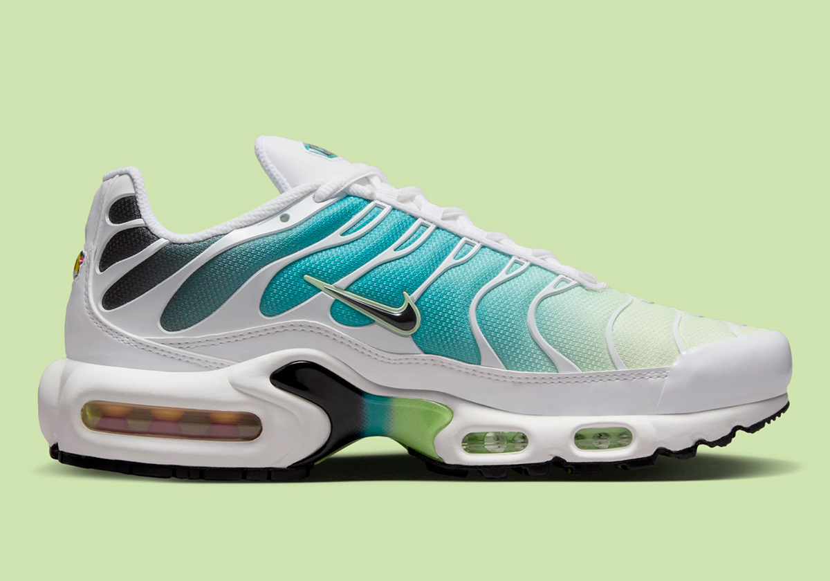 Nike Air Max Plus "White/Dusty Cactus/Barely Volt" DZ3670-102
