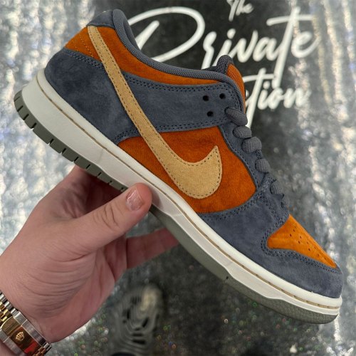 Nike SB Dunk Low "Light Carbon" Holiday 2024 | SneakerNews.com