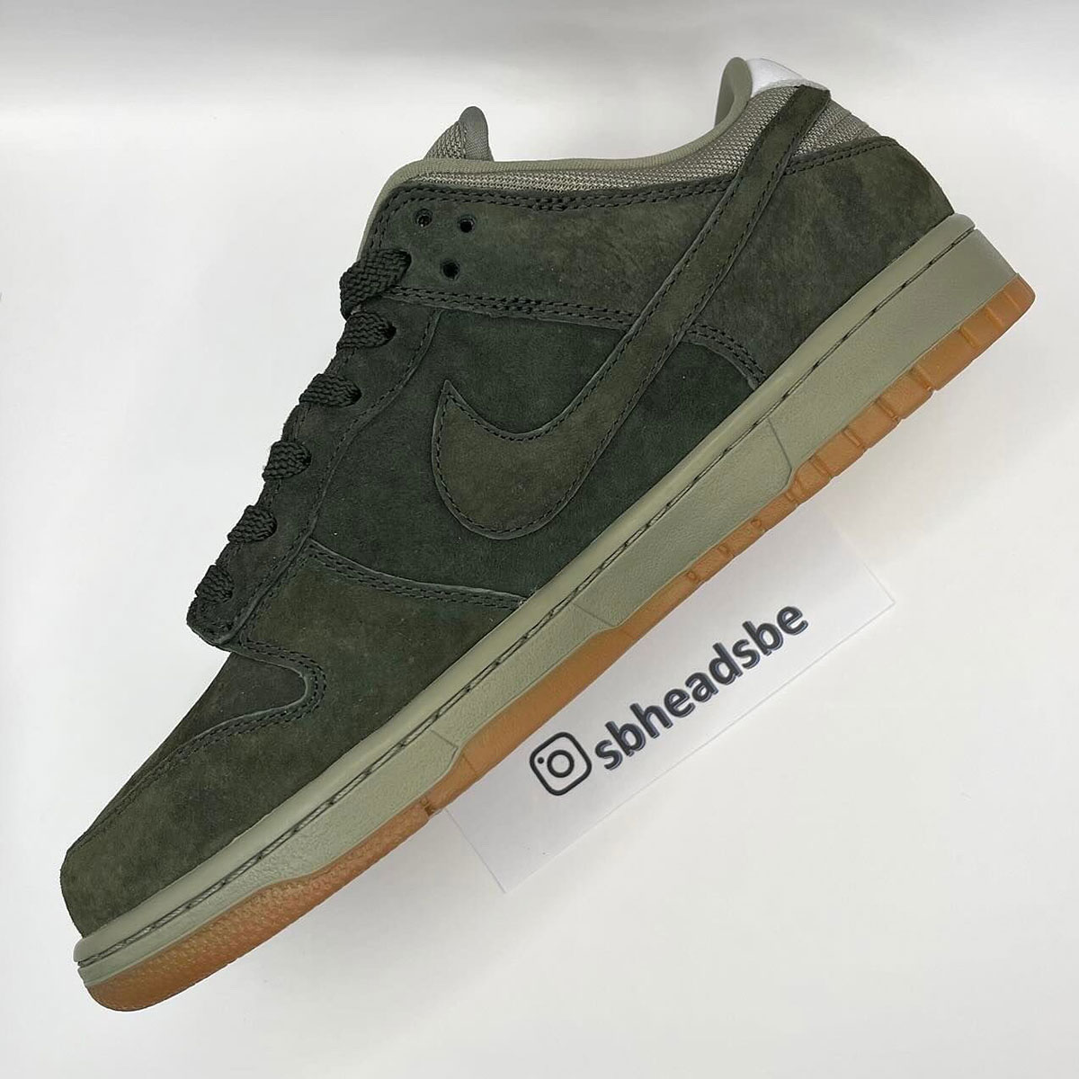 Nike SB Dunk Low OG PRM "Sequoia" 2025 Sample | SneakerNews.com