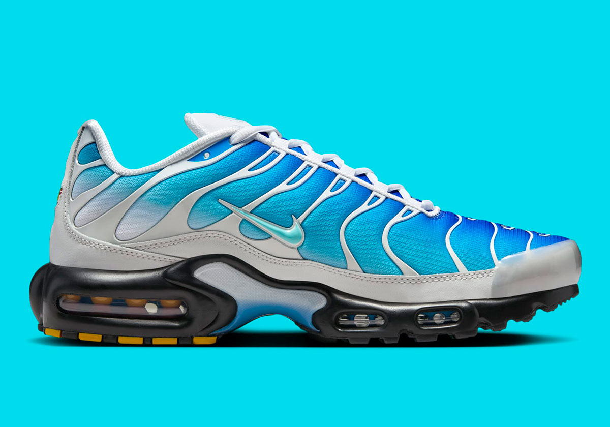One Block Down Nike Air Max Plus Release Date | SneakerNews.com