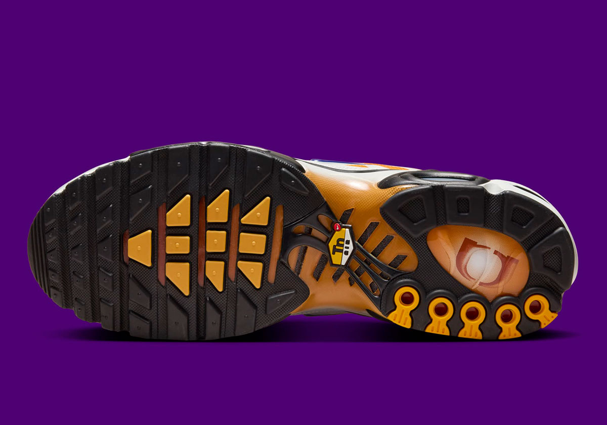 One Block Down Nike Air Max Plus Release Date | SneakerNews.com