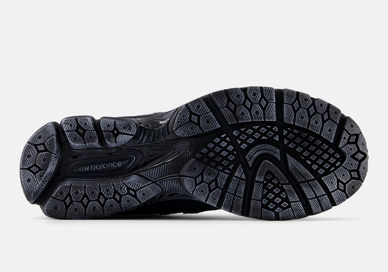 New Balance 2002R "Black/Grey" M2002RBV | SneakerNews.com