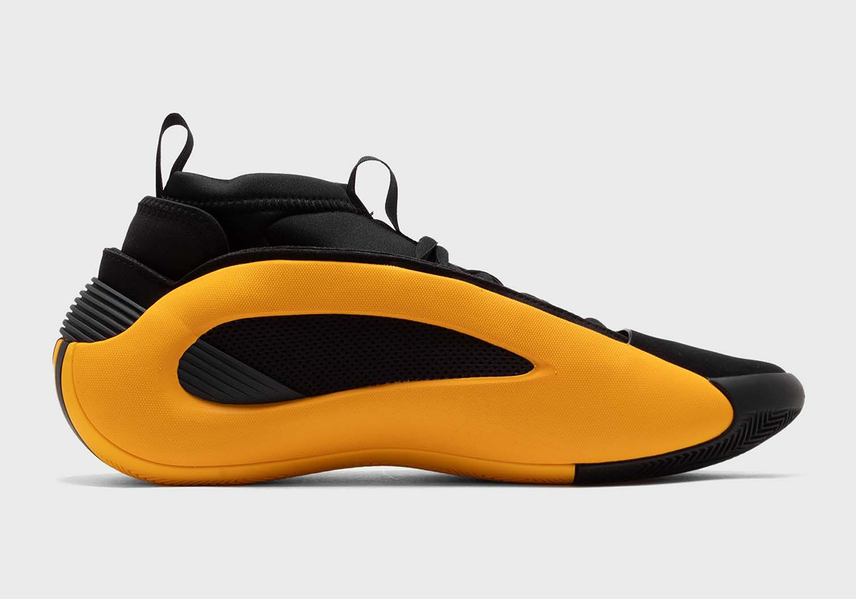adidas Harden Vol 8 "Crew Yellow" IG6589 | SneakerNews.com