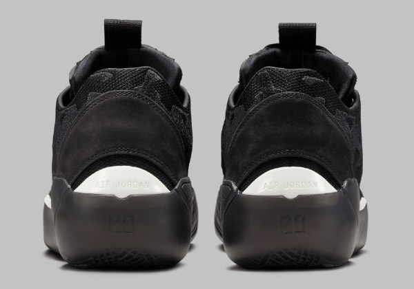 Air Jordan 39 "Lumiere" FQ0213-001 | SneakerNews.com