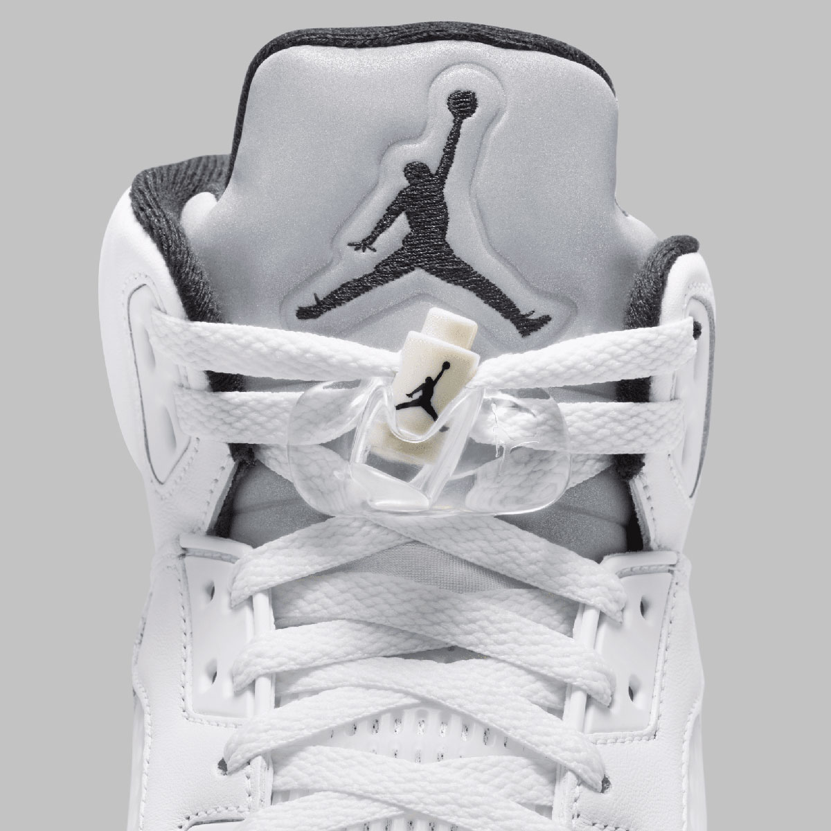 Air Jordan 5 "Reverse Metallic" DD0587-110 | SneakerNews.com