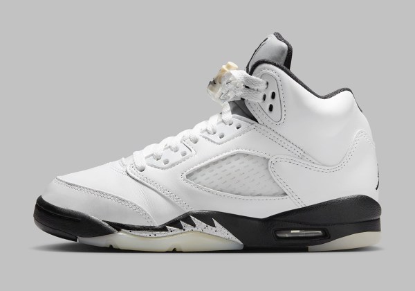 Air Jordan 5 "Reverse Metallic" DD0587-110 | SneakerNews.com