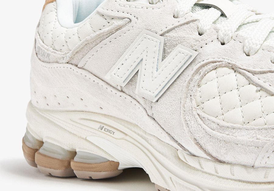 New Balance 9060 "Butterscotch" U9060SRB | SneakerNews.com