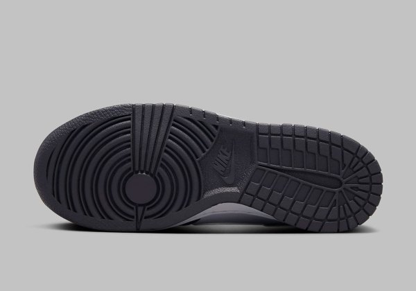 Nike Dunk Low Kids "Reflective Swoosh" | SneakerNews.com