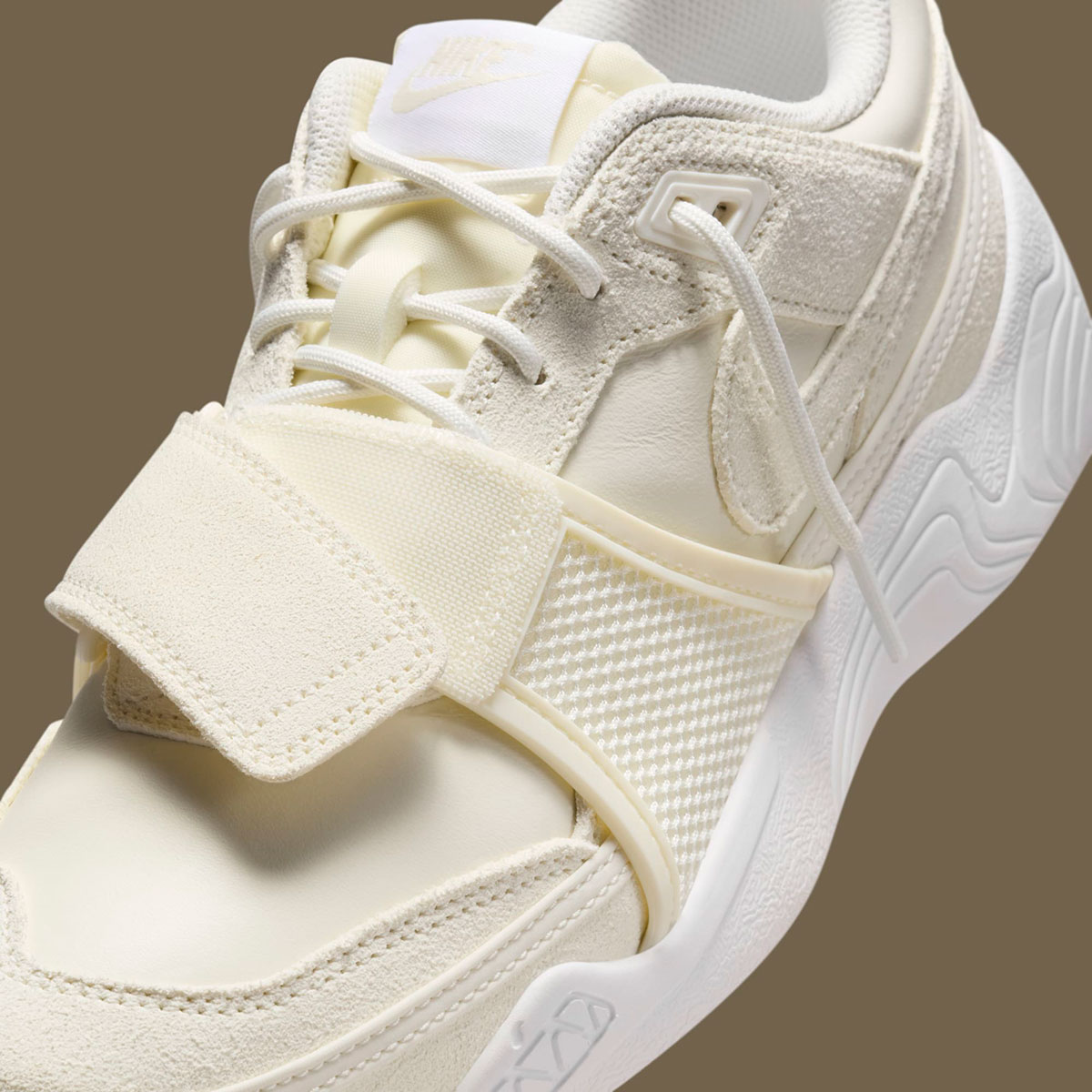 Travis Scott Nike Sharkidon "Sail" | SneakerNews.com