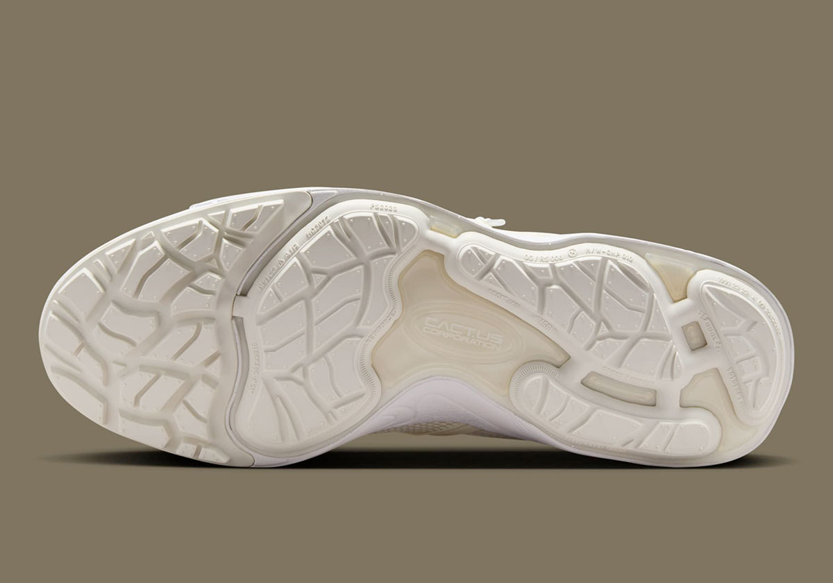 Travis Scott Nike Sharkidon "Sail" | SneakerNews.com