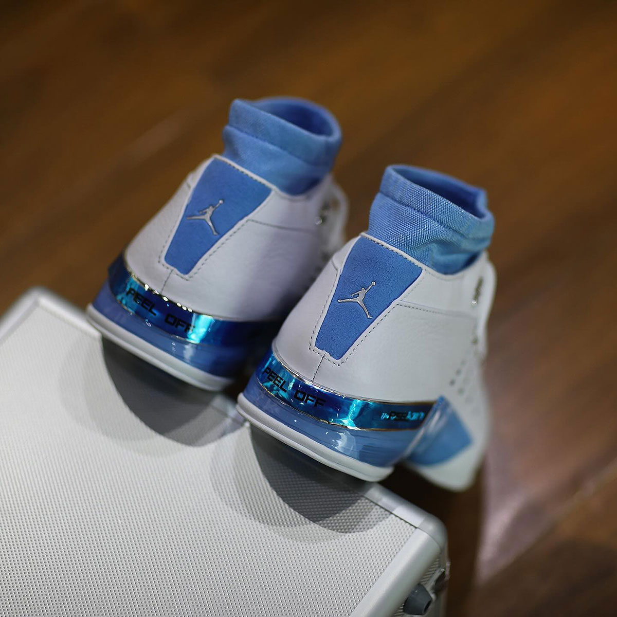 Air Jordan 17 Low "UNC" FJ0395-140 | SneakerNews.com