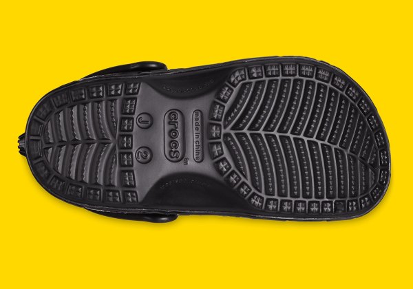 Batman Crocs Clog Batmobile Release Date | SneakerNews.com