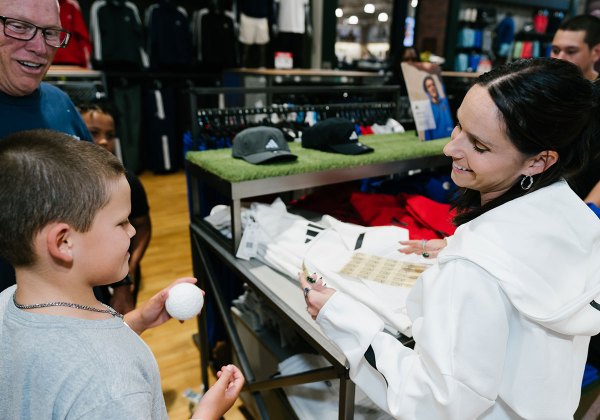 The Mobley Brothers Surprise Fans At Dick's Sporting Goods With The ...