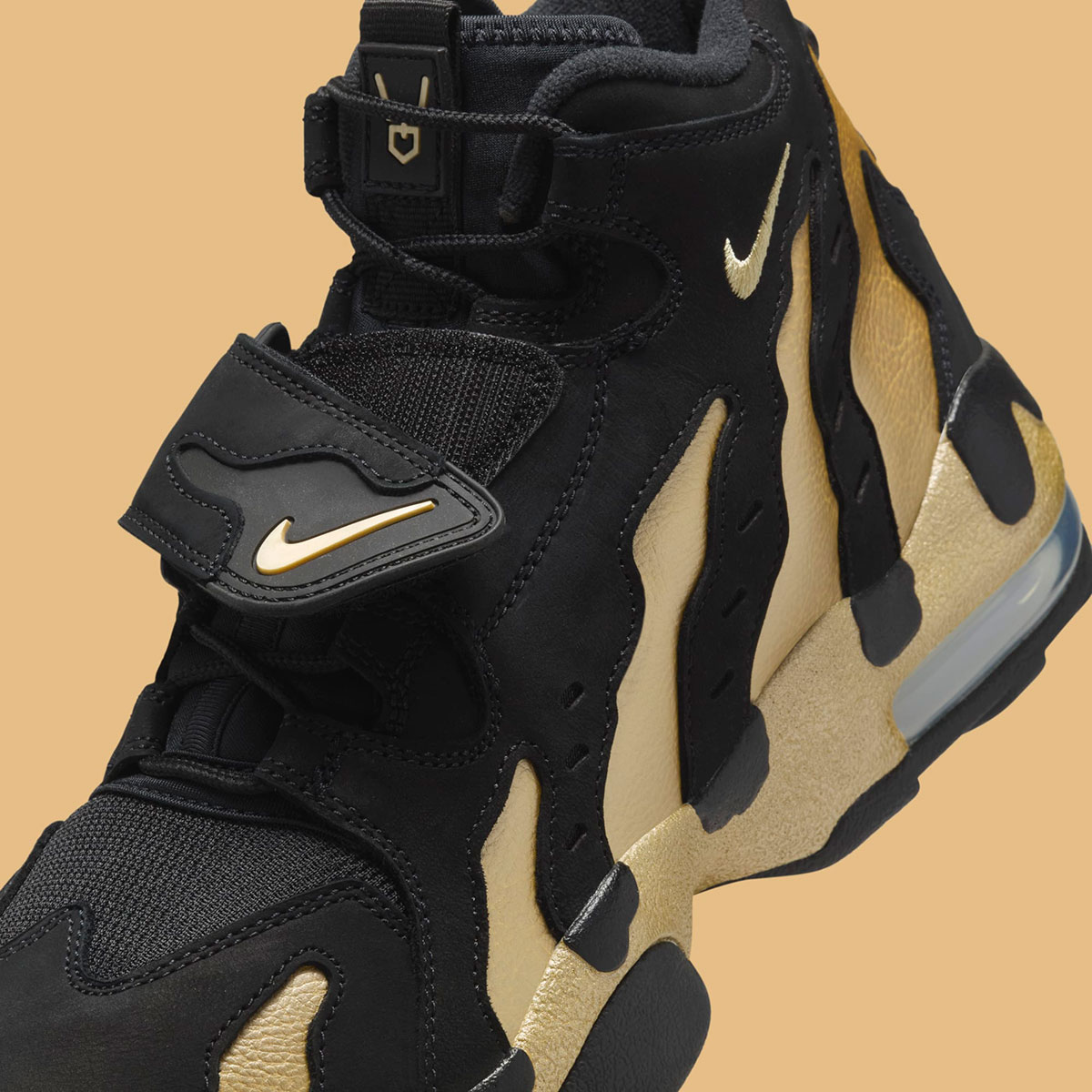Nike Air DT Max '96 "Colorado Away" HM9236-100 | SneakerNews.com