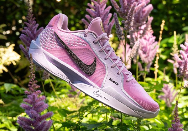 Swarovski Air Jordan 1 Low OG Women's HM9208-001 | SneakerNews.com