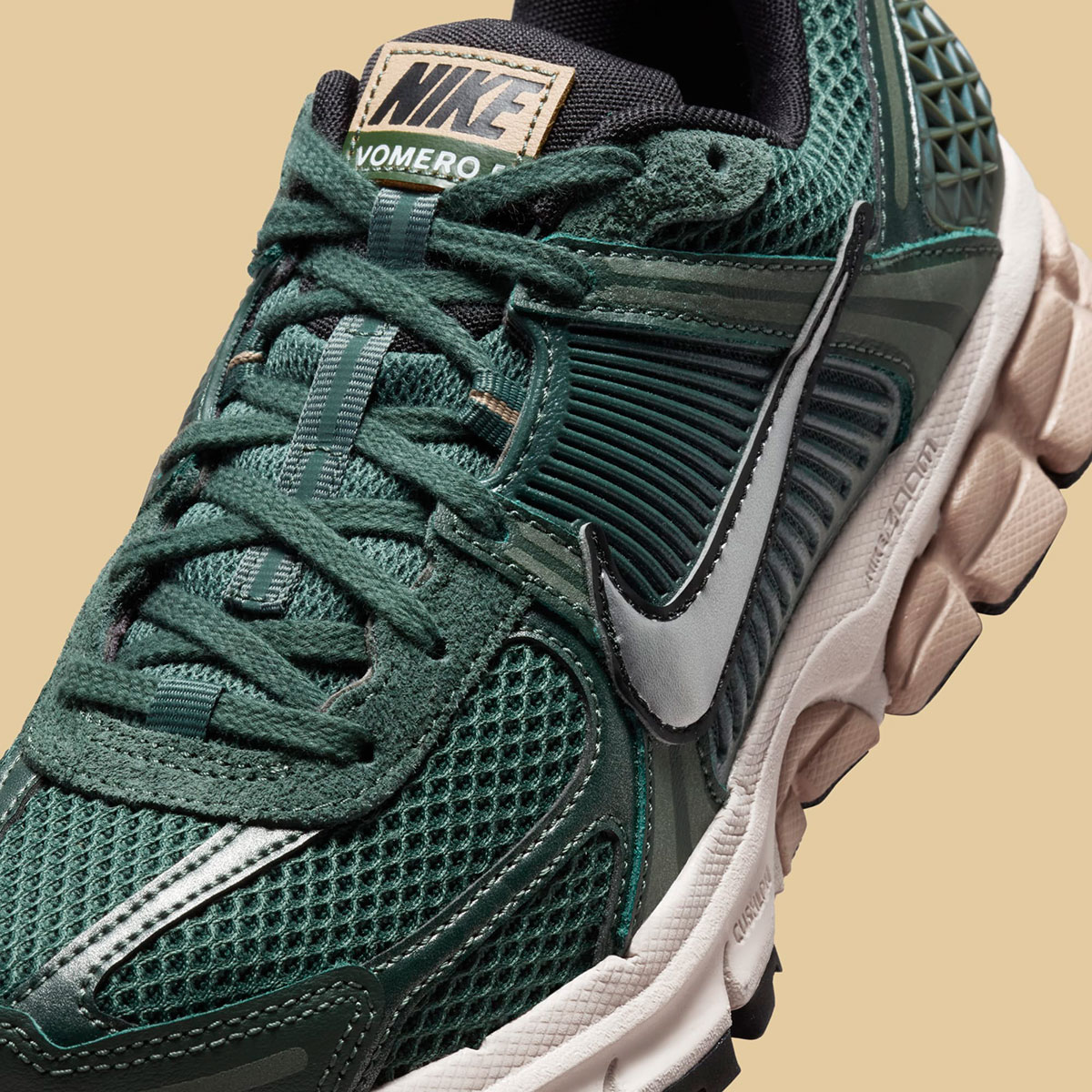 Nike Zoom Vomero 5 "Vintage Green/Chrome" FN6742-300 | SneakerNews.com
