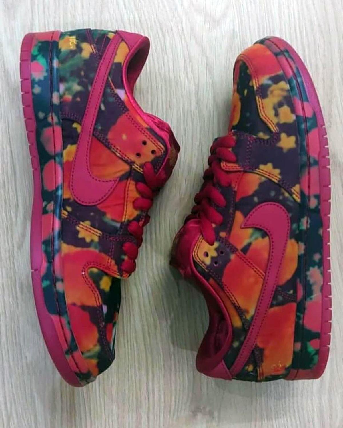 The Wizard of Oz Nike SB Dunk Low FZ1291-600 | SneakerNews.com