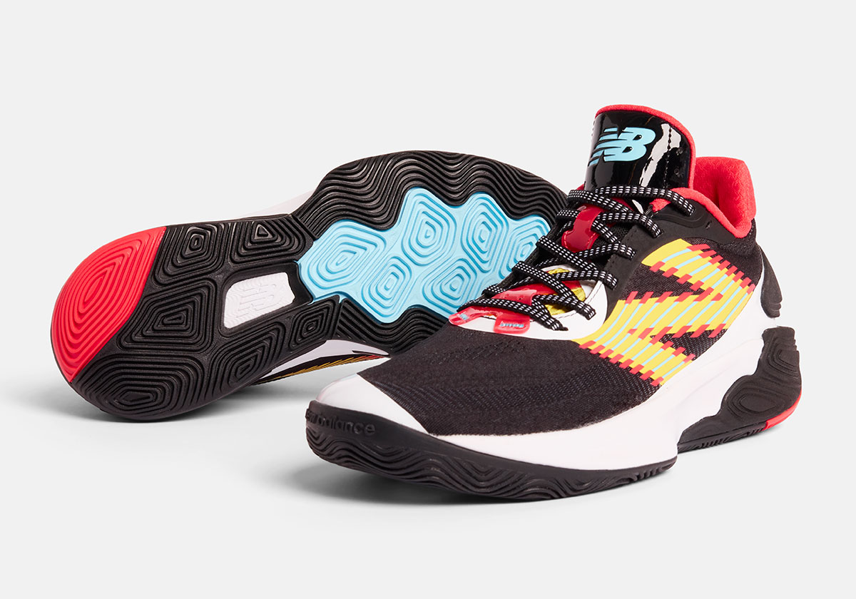 New Balance TWO WXY v5 Release Date | SneakerNews.com