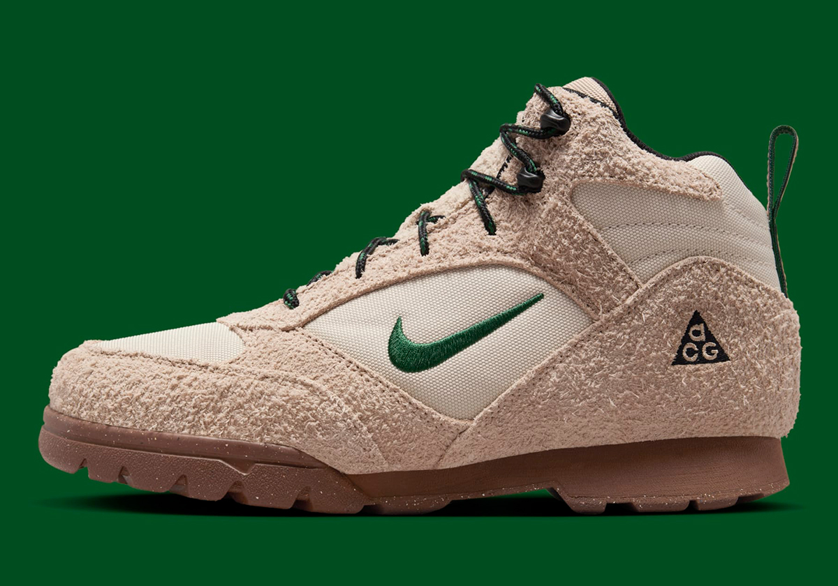 Nike ACG Torre Mid "Sanddrift" FD0212-202 | SneakerNews.com