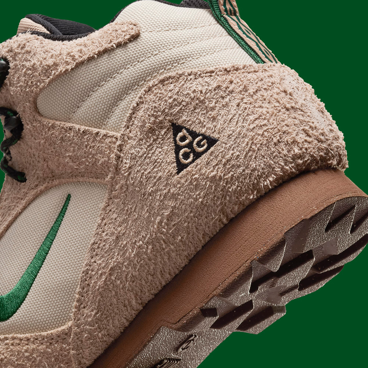 Nike ACG Torre Mid "Sanddrift" FD0212-202 | SneakerNews.com