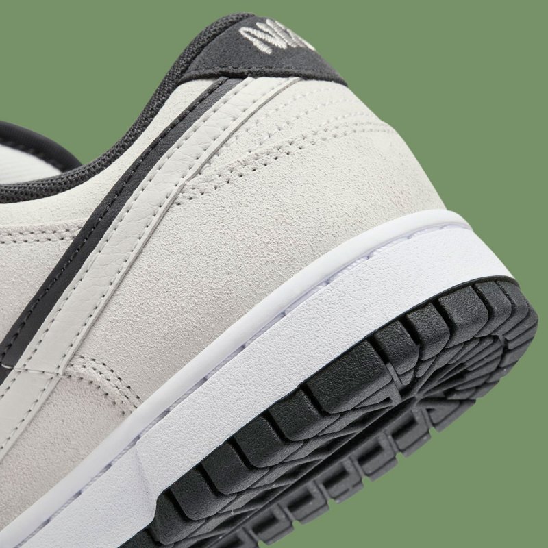 Nike Dunk Low "Double Swoosh" Release Date | SneakerNews.com