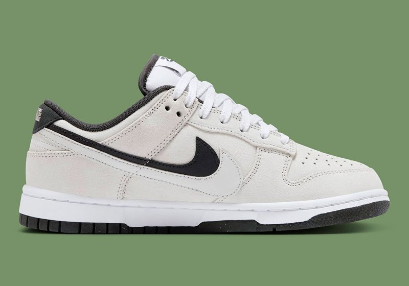 Nike Dunk Low "Double Swoosh" Release Date | SneakerNews.com