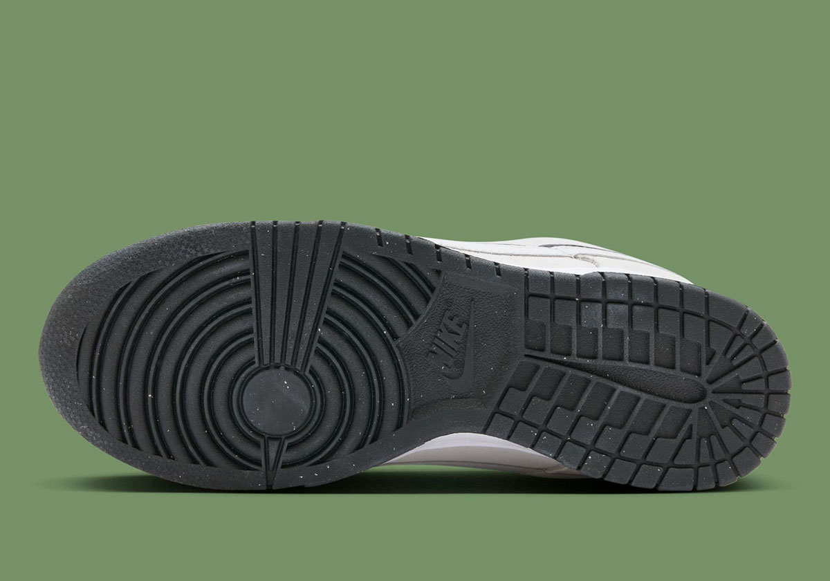 Nike Dunk Low "Double Swoosh" Release Date | SneakerNews.com