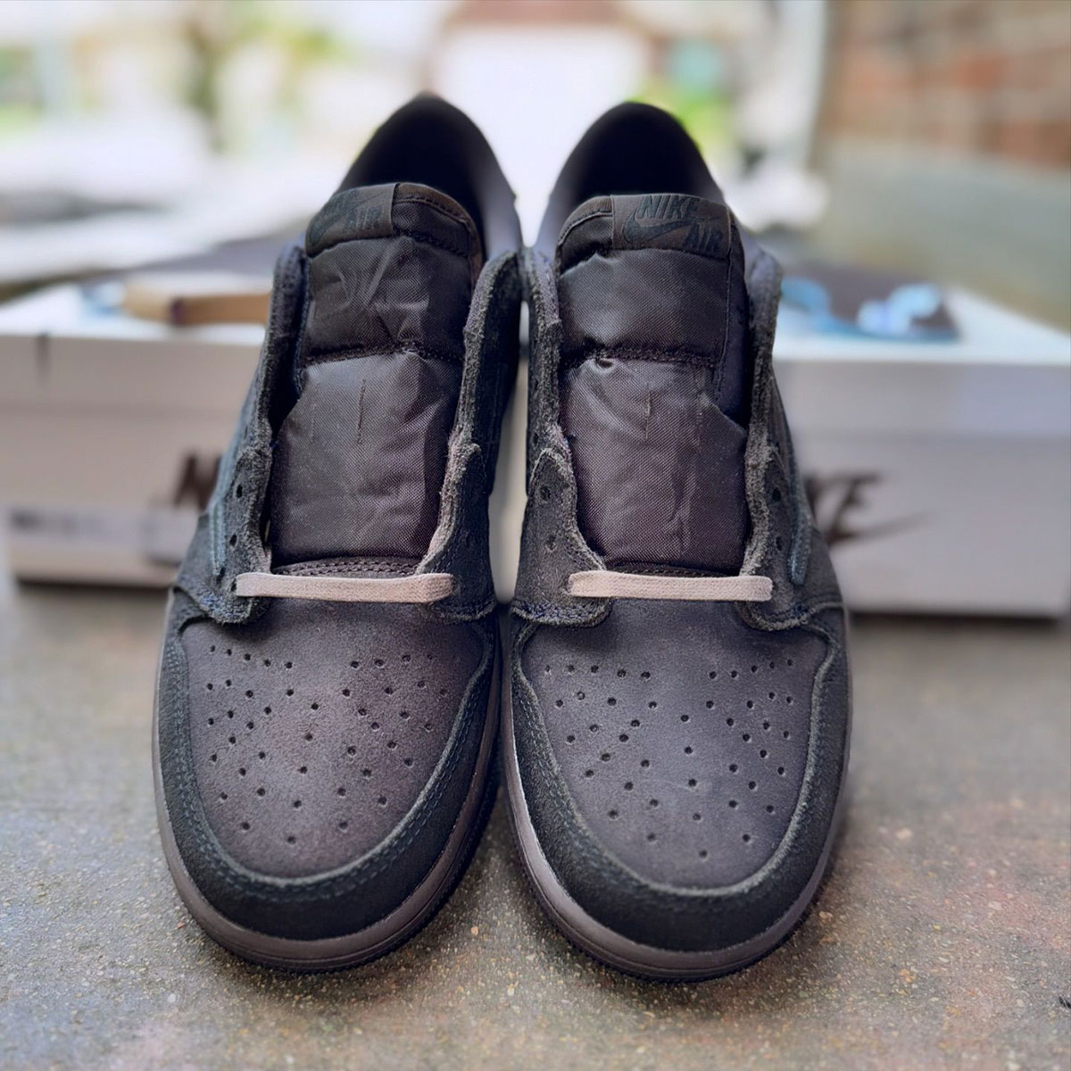 Travis Scott x Air Jordan 1 Low OG SP "Velvet Brown" SneakerNews.com