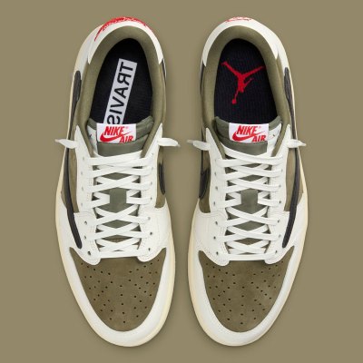 Travis Scott Air Jordan 1 "Medium Olive" | SneakerNews.com
