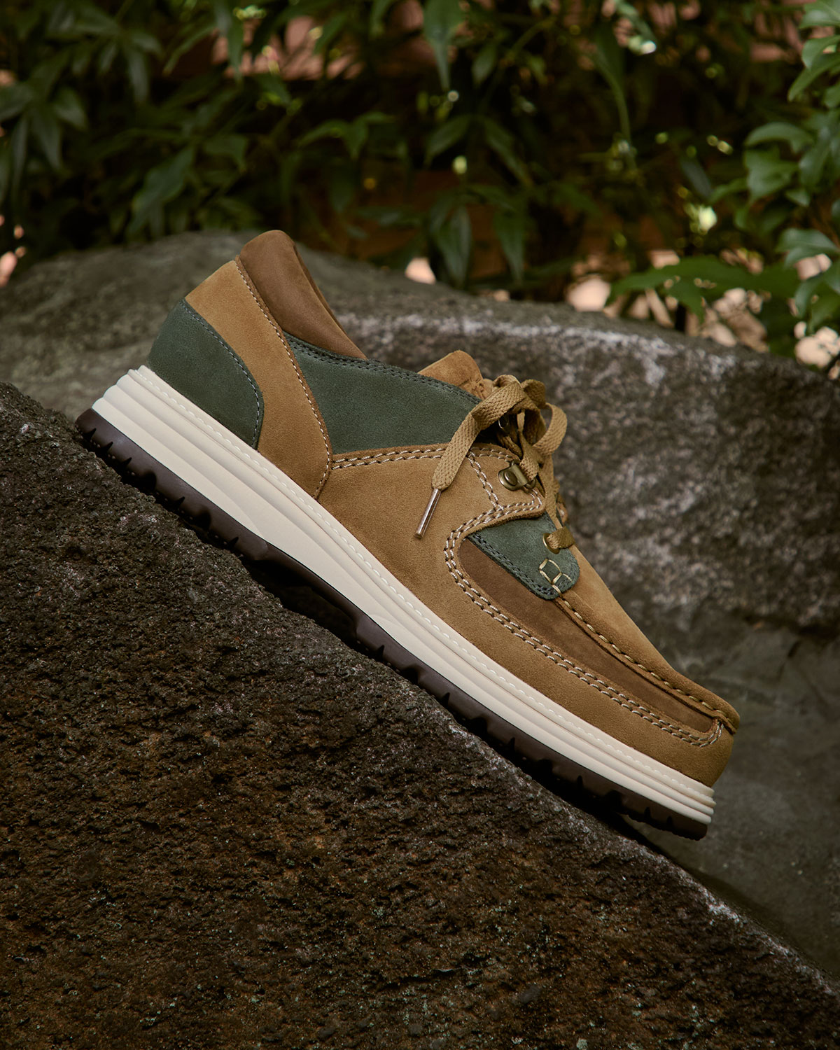 8th St Ronnie Fieg KITH Clarks Originals Winter 2024 | SneakerNews.com