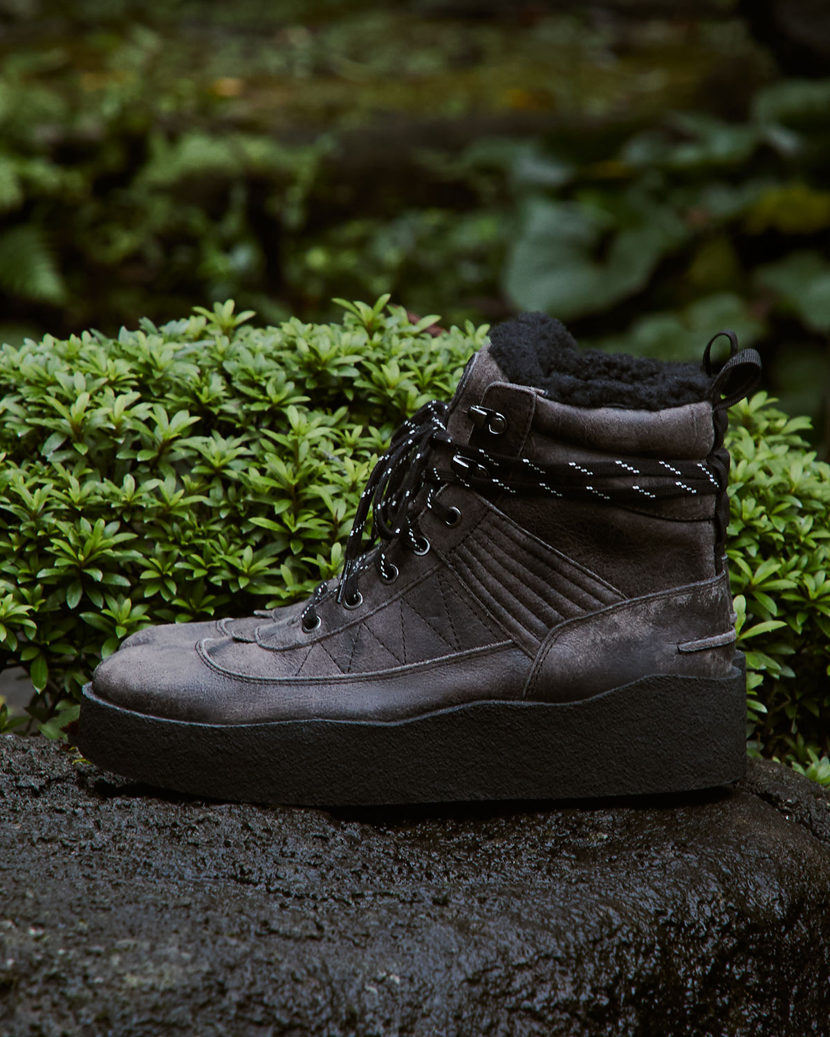 8th St Ronnie Fieg KITH Clarks Originals Winter 2024 | SneakerNews.com