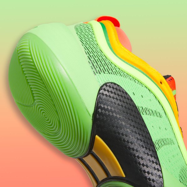 adidas DON Issue 6 "Panama" IG9089 | SneakerNews.com